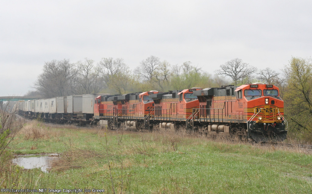 BNSF 7699